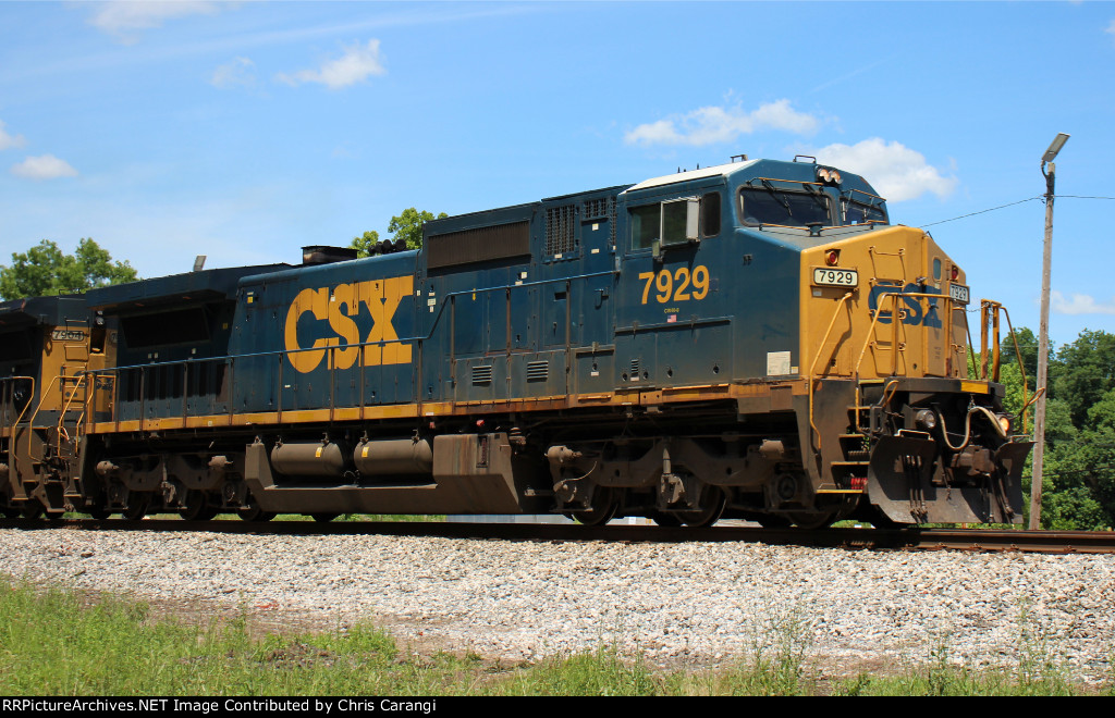 CSXT 7927 on Q216-21
